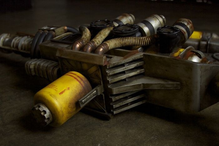 Homemade Fallout 3 Plasma Rifle Replica | Amusing Planet